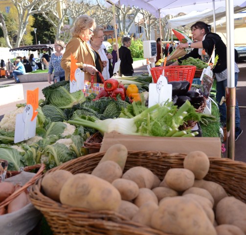PHOTOS. Le premier marché sur le Cours est un succès à Grasse - Nice-Matin
