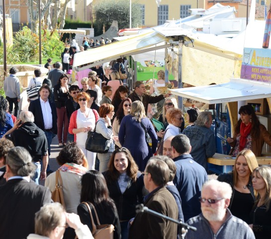 PHOTOS. Le premier marché sur le Cours est un succès à Grasse - Nice-Matin