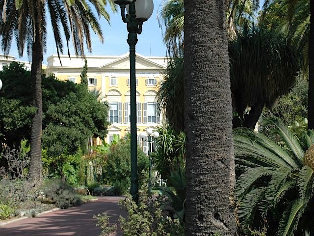 Ces cinq lieux emblématiques et prestigieux classés monuments ...